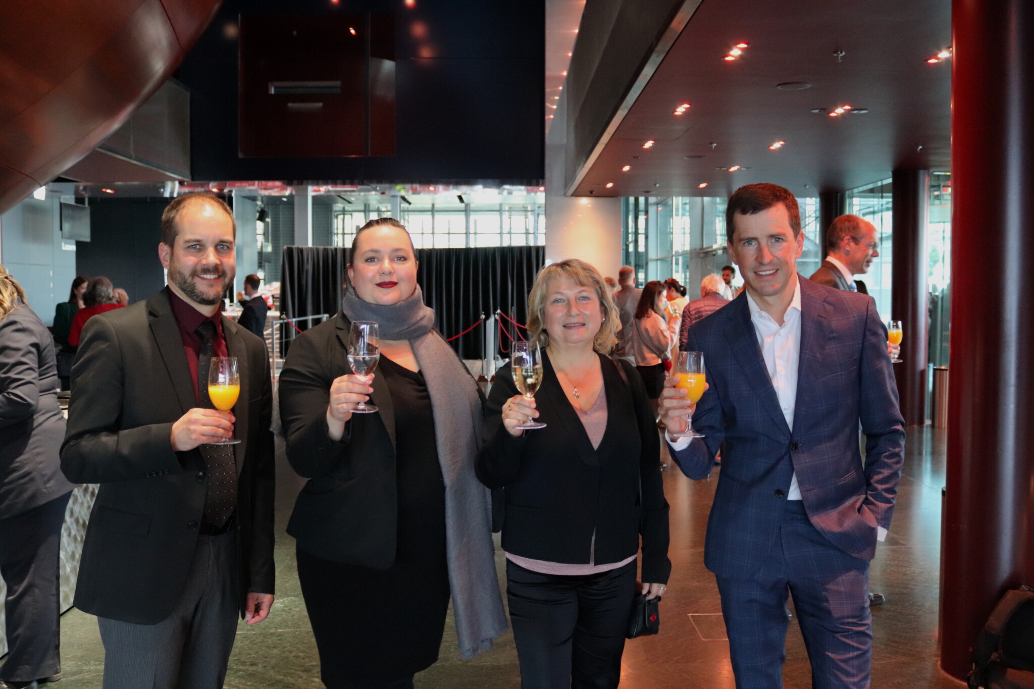 Feierlich & Unvergesslich: Die ERSTE Business Psychology Diplomfeier ...